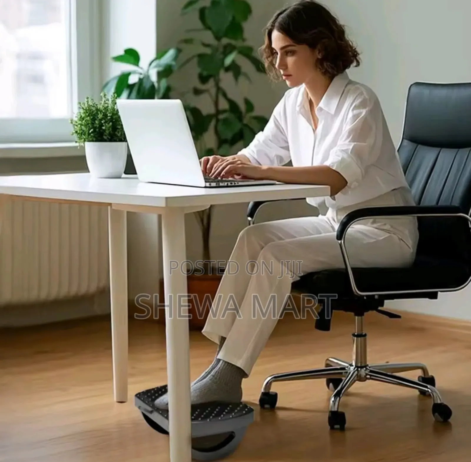 Under Desk Foot Rest With Massage Roller Non Slip Posture Corrector O ...