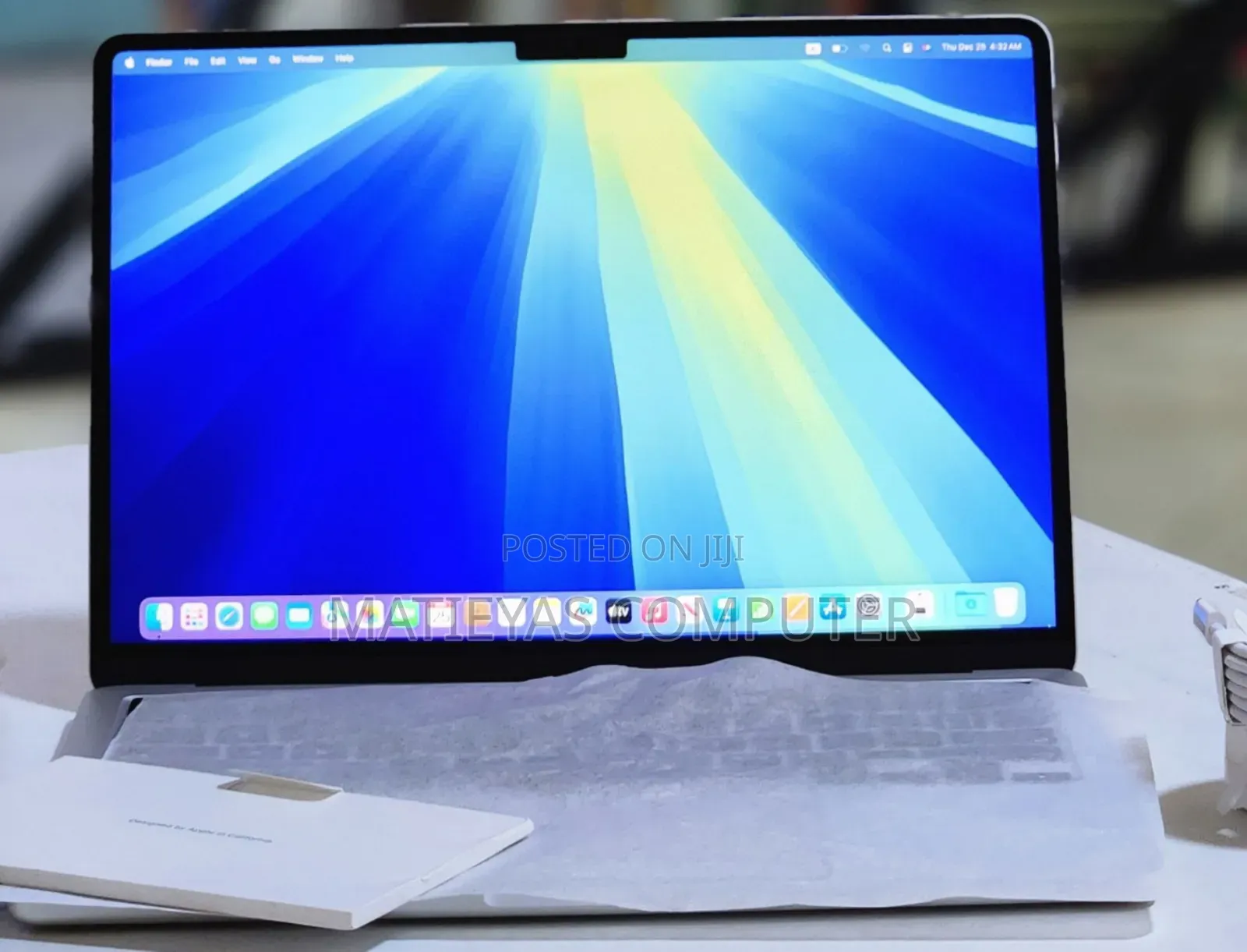 New Laptop Apple MacBook Air 2025 M4 13-Inch 16GB Apple M4 SSD 256GB in ...