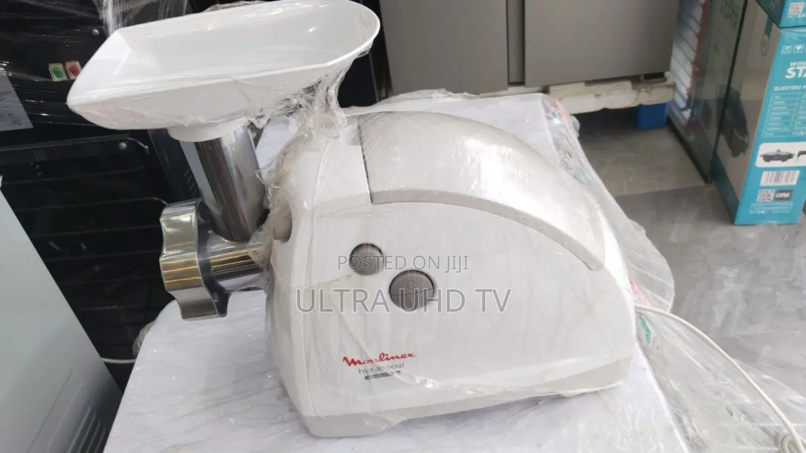 Moulinex Hv8 Meat Mincer (Grinder). It Has a Powerful 2000w Motor. in ...