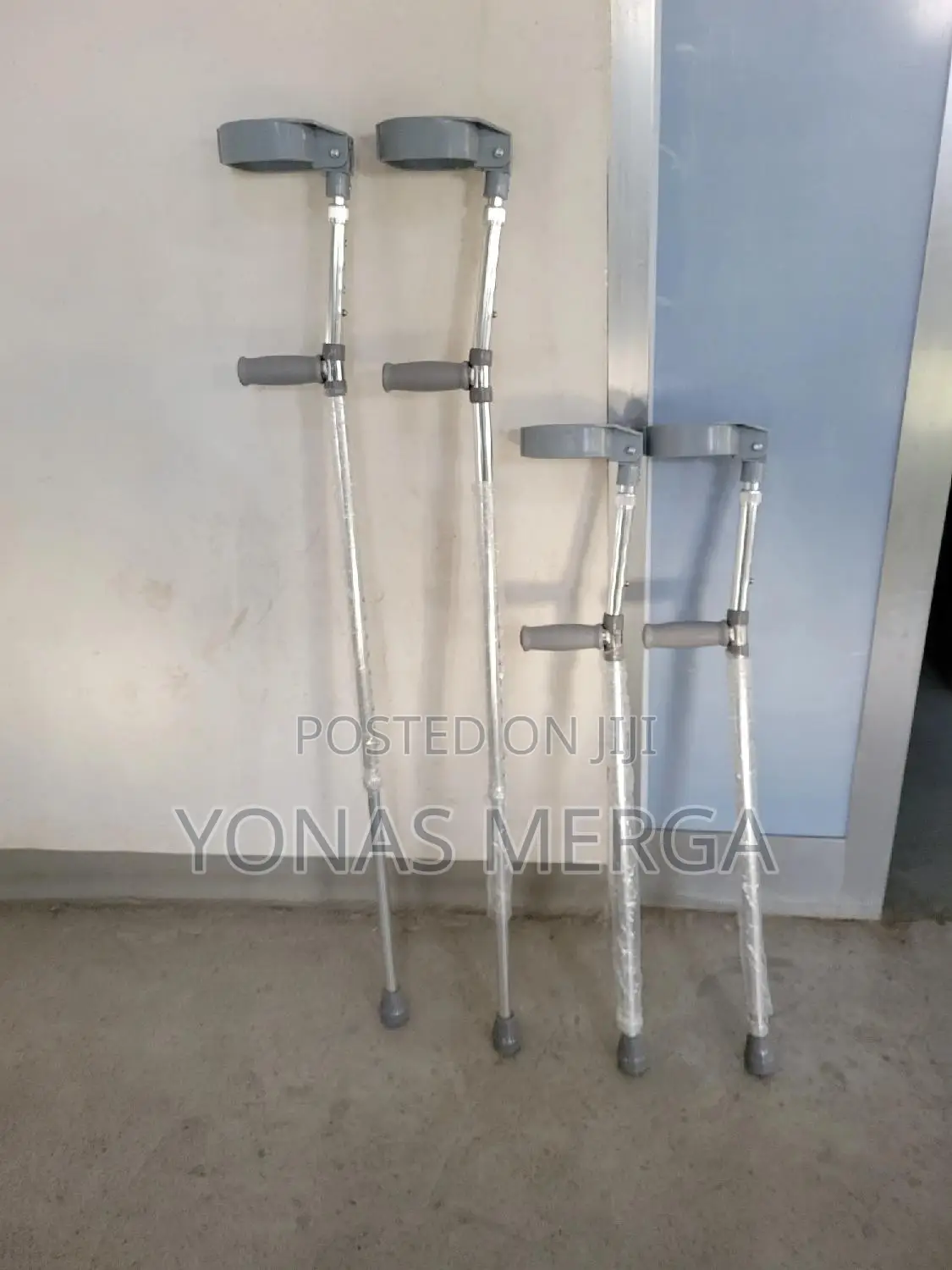 Crutches for Adults囧手levels of Height + 4 Levels of Grip in Akaky ...
