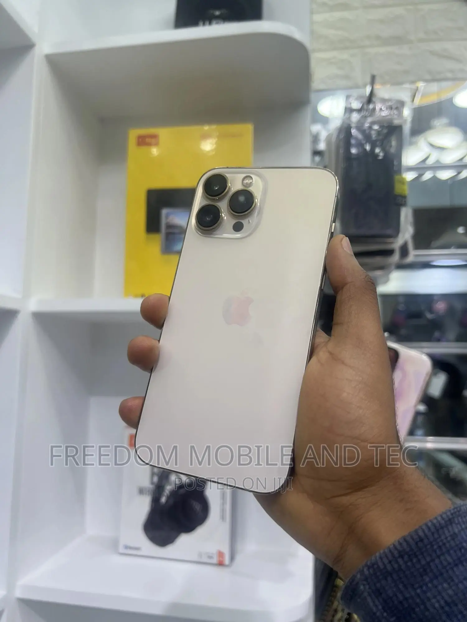 Apple iPhone 13 Pro Max 128 GB Gold in Bole - Mobile Phones, Yared Kidane | Jiji.com.et