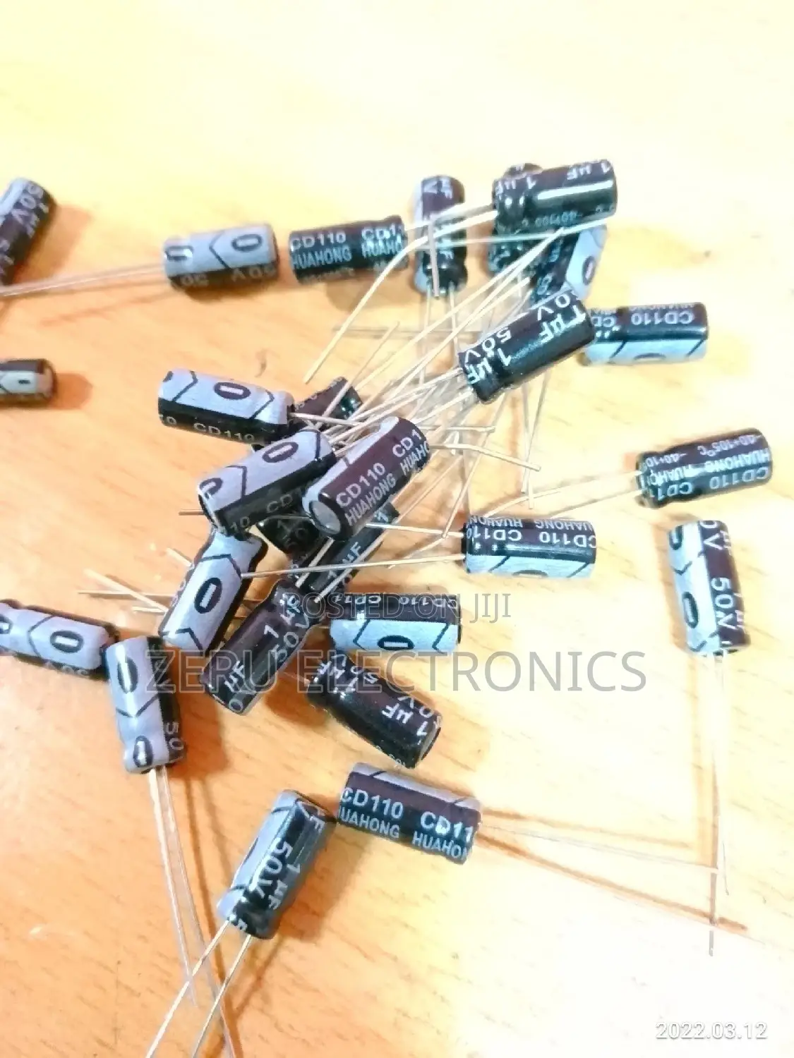 Electrolytic Capacitor in Kolfe Keranio - Accessories & Supplies for Electronics, Zeru ...
