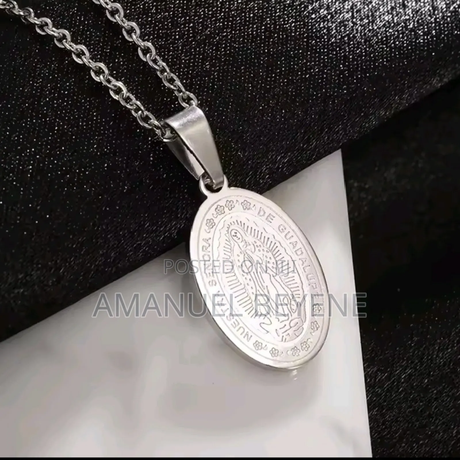 Virgin Mary Oval Pendant Necklace for Men and Women Jewelry in Bole ...