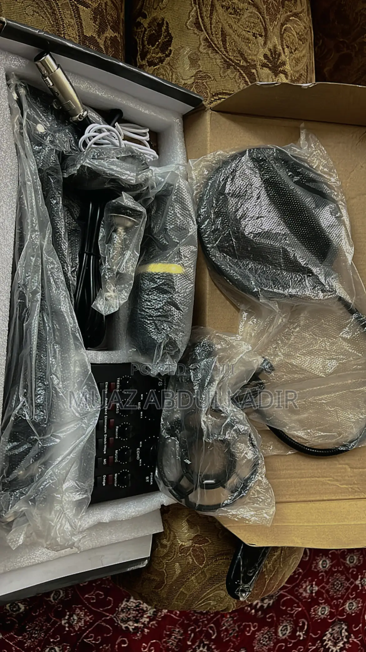 Legendary Live Broadcast Condenser Microphone Kit Brand New in Nifas ...