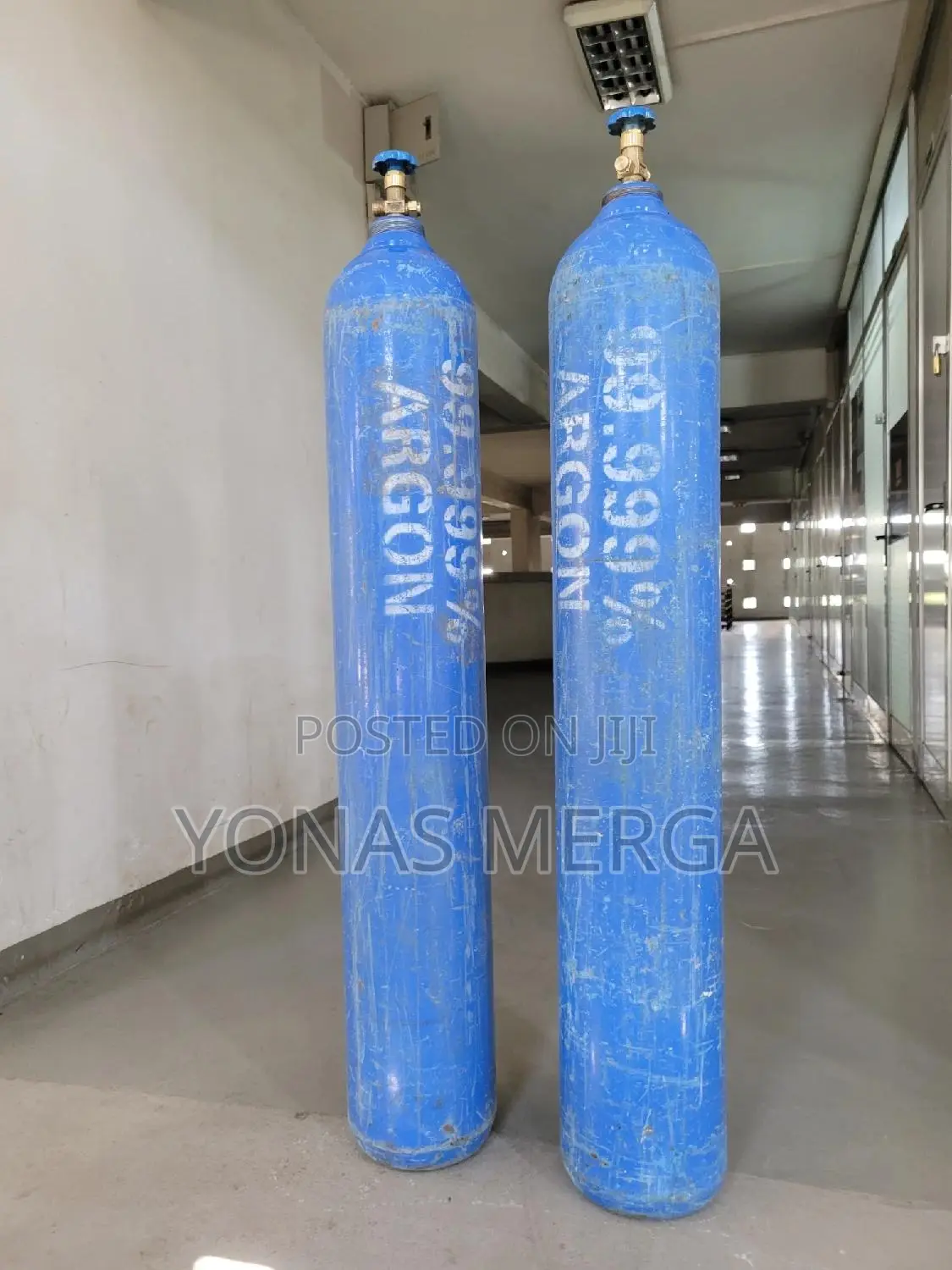 40 Liters Cylinder Features - Colourless, Tasteless and Odourless in ...